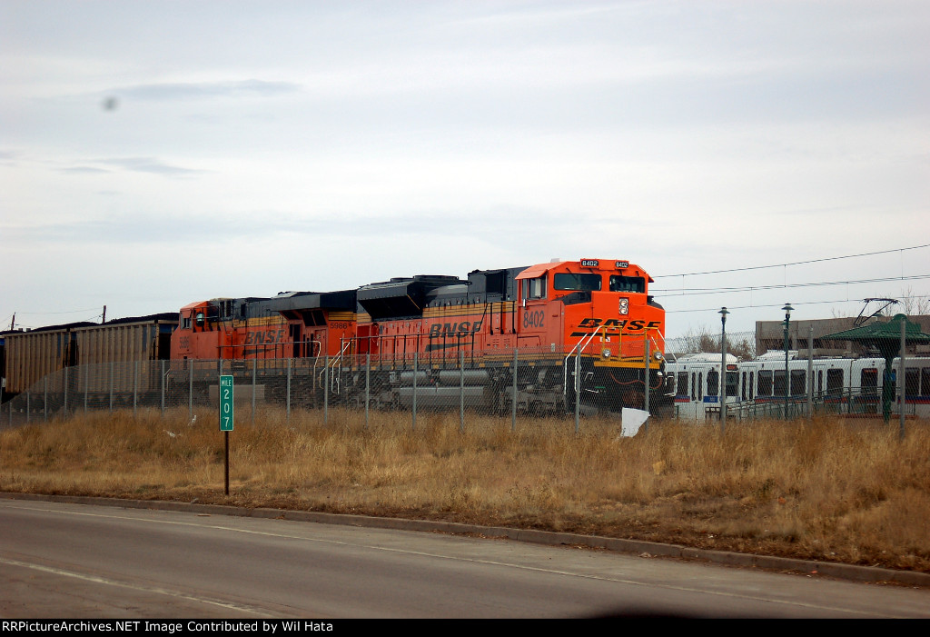 BNSF 8402